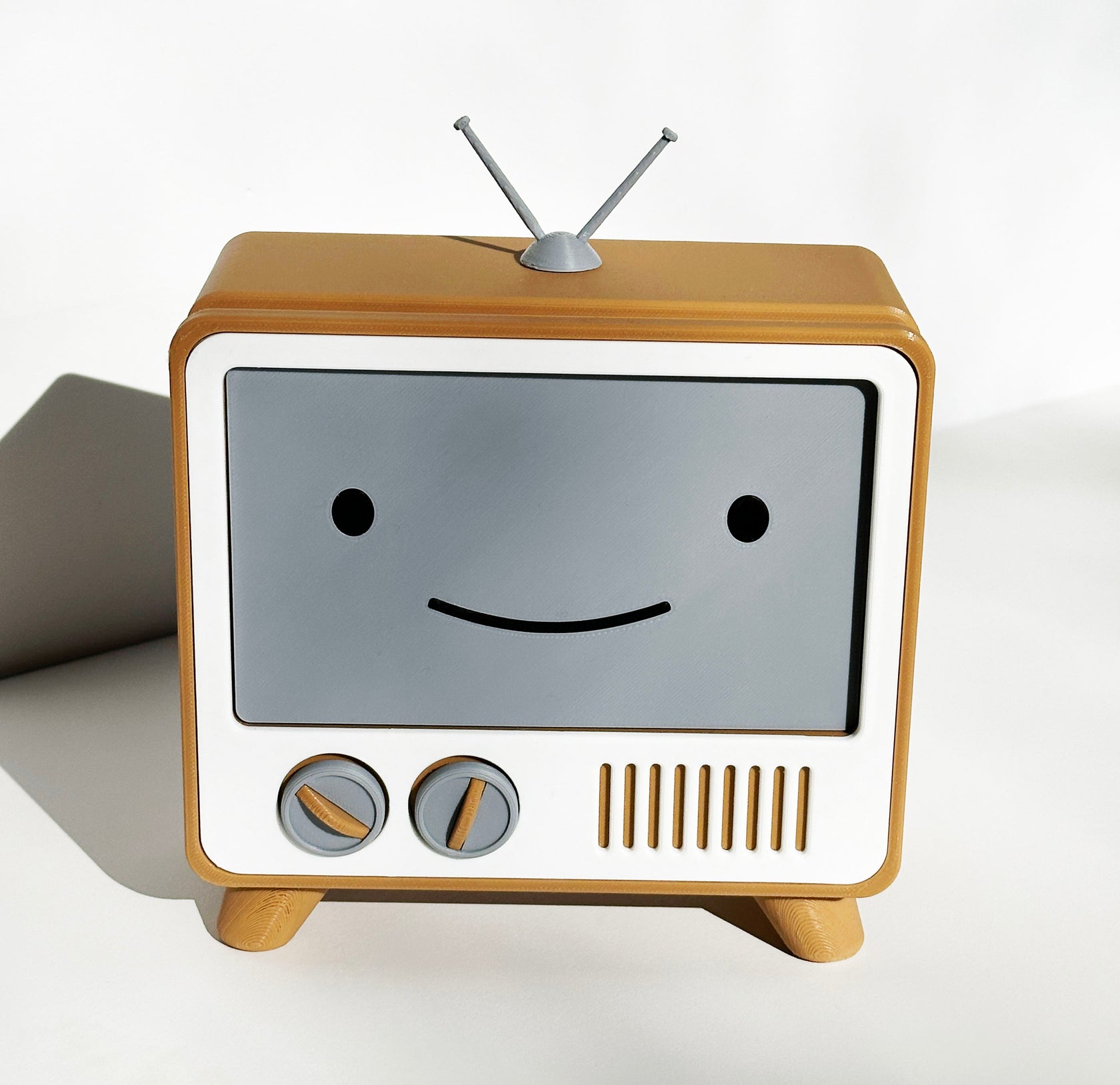 Otto the Retro TV Nintendo Switch Stand – Jace and Judy